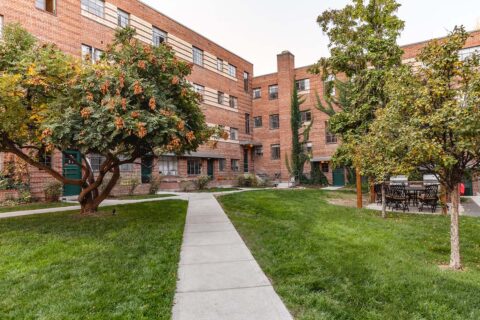 Country Club Towers | Studio, 1 & 2 Bedroom Apartments In Denver, CO