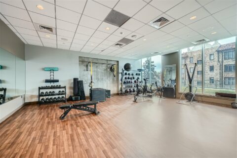 Country Club Towers | Studio, 1 & 2 Bedroom Apartments In Denver, CO